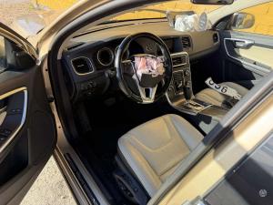 Желтый Вольво B60 2011 в Шяуляй, объемом двигателя 1.98 л и пробегом 300 тыс. км за 2050 €, фото 6 на AUTOMOTO.COM.LV