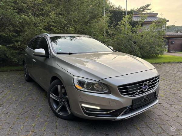 Желтый Вольво B60 2013 в Вильнюс, объемом двигателя 2.40 л и пробегом 249 тыс. км за 7600 €, фото 1 на AUTOMOTO.COM.LV