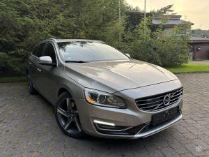 Dzeltens Volvo V60 2013 Viļņa, ar dzinēja tilpumu 2.40 L un nobraukumu 249 tūkst. km par 7600 €, foto  vietnē AUTOMOTO.COM.LV