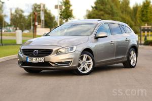 Yellow Volvo V60 2013 in Jelgava, with an engine capacity of 2.40 L and mileage of 0 thousand km for 8450 €, photo  on AUTOMOTO.COM.LV