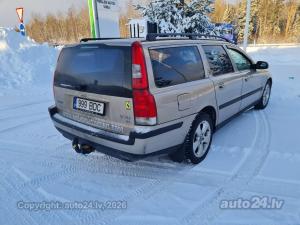 Бежевый Вольво В70 2001 в Таллин, объемом двигателя 2.40 л и пробегом 457 тыс. км за 1200 €, фото 6 на AUTOMOTO.COM.LV