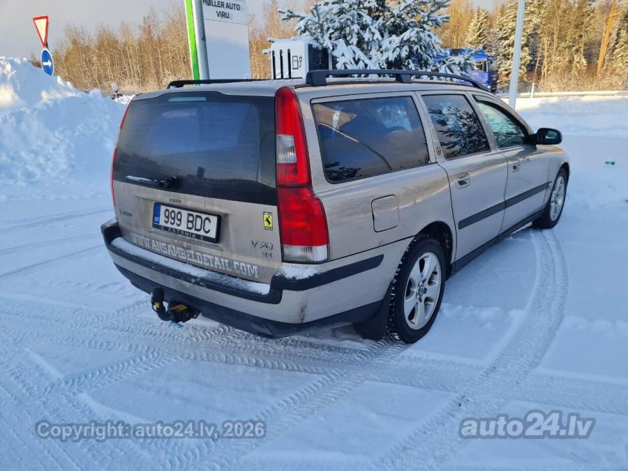 Бежевый Вольво В70 2001 в Таллин, объемом двигателя 2.40 л и пробегом 457 тыс. км за 1200 €, фото 6 на AUTOMOTO.COM.LV