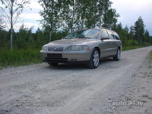 Бежевый Вольво В70 2004 в Пайде, объемом двигателя 2.40 л и пробегом 440 тыс. км за 3290 €, фото 1 на AUTOMOTO.COM.LV