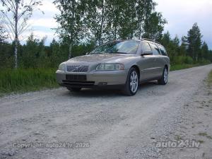 Бежевый Вольво В70 2004 в Пайде, объемом двигателя 2.40 л и пробегом 440 тыс. км за 3290 €, фото  на AUTOMOTO.COM.LV