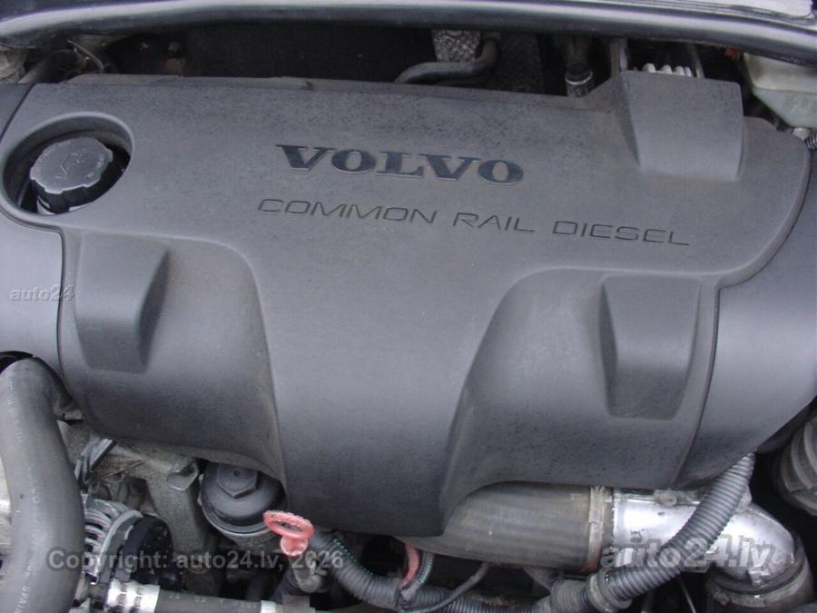 Smilšu krāsa Volvo V70 2004 Paide, ar dzinēja tilpumu 2.40 L un nobraukumu 440 tūkst. km par 3290 €, foto 9 vietnē AUTOMOTO.COM.LV