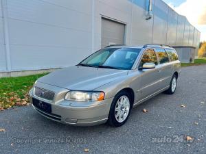 Beige Volvo V70 2005 in Parnu, with an engine capacity of 2.40 L and mileage of 0 thousand km for 2490 €, photo 1 on AUTOMOTO.COM.LV