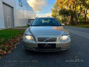 Beige Volvo V70 2005 in Parnu, with an engine capacity of 2.40 L and mileage of 0 thousand km for 2490 €, photo 3 on AUTOMOTO.COM.LV