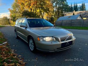 Beige Volvo V70 2005 in Parnu, with an engine capacity of 2.40 L and mileage of 0 thousand km for 2490 €, photo 4 on AUTOMOTO.COM.LV