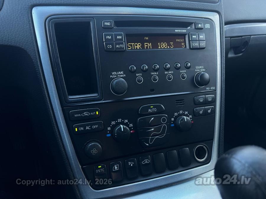 Beige Volvo V70 2005 in Parnu, with an engine capacity of 2.40 L and mileage of 0 thousand km for 2490 €, photo 11 on AUTOMOTO.COM.LV