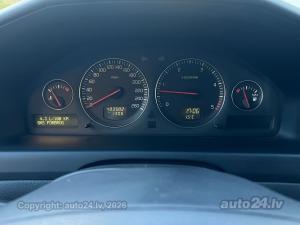 Beige Volvo V70 2005 in Parnu, with an engine capacity of 2.40 L and mileage of 0 thousand km for 2490 €, photo 13 on AUTOMOTO.COM.LV