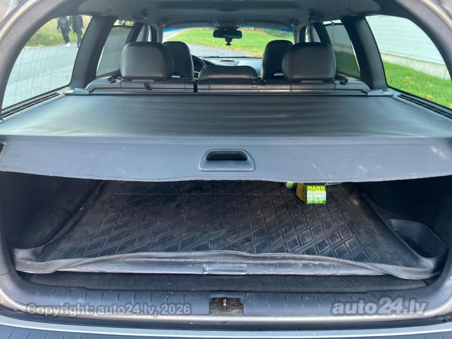 Beige Volvo V70 2005 in Parnu, with an engine capacity of 2.40 L and mileage of 0 thousand km for 2490 €, photo 14 on AUTOMOTO.COM.LV