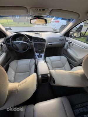 Beige Volvo V70 2006 in Tartu, with an engine capacity of 2.40 L and mileage of 338 thousand km for 4200 €, photo 6 on AUTOMOTO.COM.LV