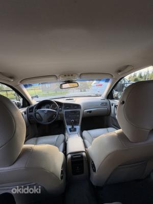 Beige Volvo V70 2006 in Tartu, with an engine capacity of 2.40 L and mileage of 338 thousand km for 4200 €, photo 8 on AUTOMOTO.COM.LV
