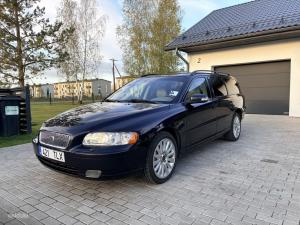 Beige Volvo V70 2006 in Tartu, with an engine capacity of 2.40 L and mileage of 338 thousand km for 4200 €, photo 16 on AUTOMOTO.COM.LV