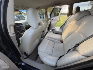 Beige Volvo V70 2006 in Tartu, with an engine capacity of 2.40 L and mileage of 338 thousand km for 4200 €, photo 24 on AUTOMOTO.COM.LV