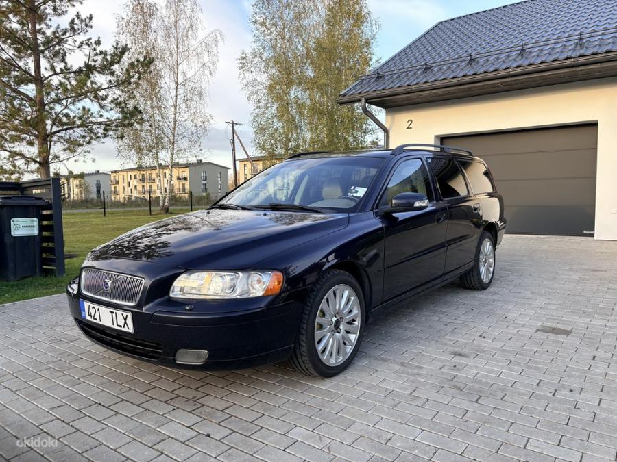 Beige Volvo V70 2006 in Tartu, with an engine capacity of 2.40 L and mileage of 338 thousand km for 4200 €, photo 25 on AUTOMOTO.COM.LV