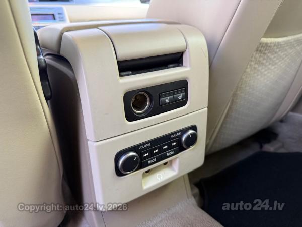 Beige Volvo V70 2007 in Tartu, with an engine capacity of 2.40 L and mileage of 367 thousand km for 4200 €, photo 8 on AUTOMOTO.COM.LV