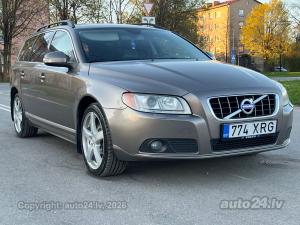 Smilšu krāsa Volvo V70 2010 Narva, ar dzinēja tilpumu 2.40 L un nobraukumu 430 tūkst. km par 3999 €, foto 5 vietnē AUTOMOTO.COM.LV