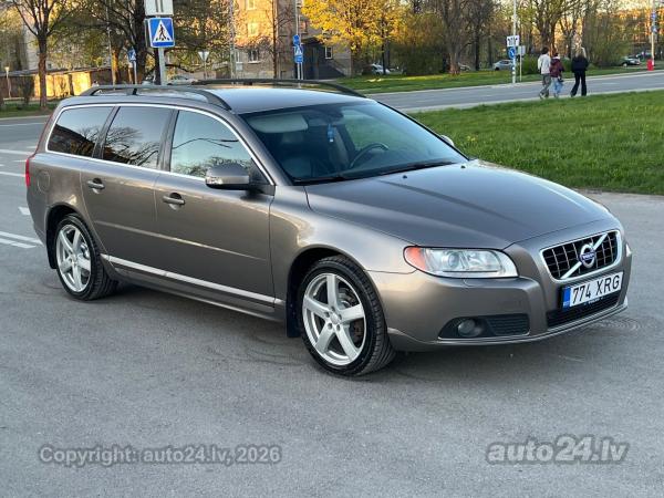 Бежевый Вольво В70 2010 в Нарва, объемом двигателя 2.40 л и пробегом 430 тыс. км за 3999 €, фото 5 на AUTOMOTO.COM.LV