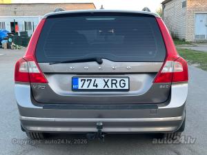 Smilšu krāsa Volvo V70 2010 Narva, ar dzinēja tilpumu 2.40 L un nobraukumu 430 tūkst. km par 3999 €, foto 10 vietnē AUTOMOTO.COM.LV