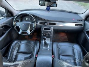 Smilšu krāsa Volvo V70 2010 Narva, ar dzinēja tilpumu 2.40 L un nobraukumu 430 tūkst. km par 3999 €, foto 27 vietnē AUTOMOTO.COM.LV