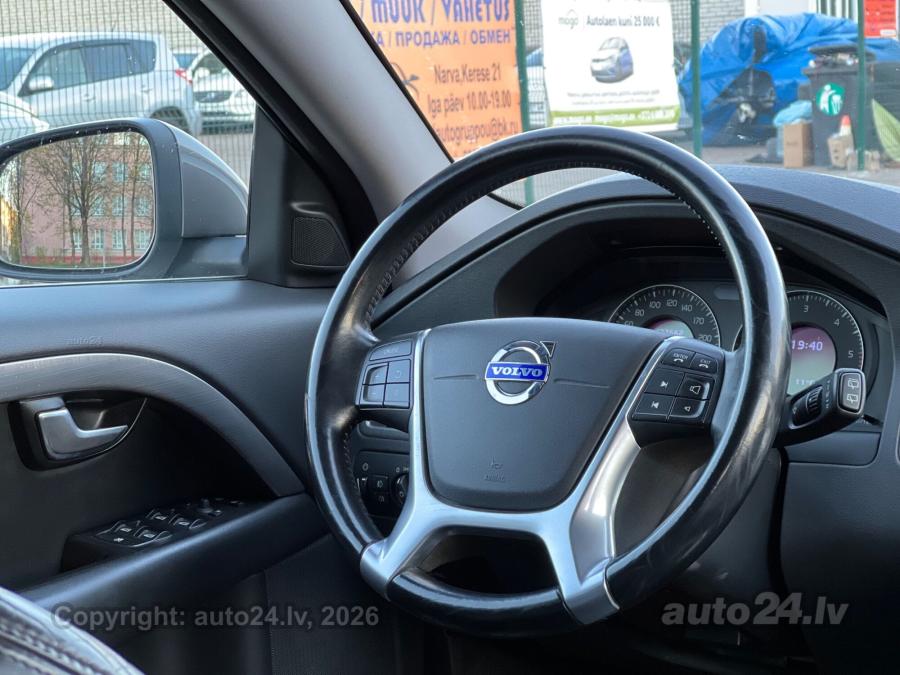 Smilšu krāsa Volvo V70 2010 Narva, ar dzinēja tilpumu 2.40 L un nobraukumu 430 tūkst. km par 3999 €, foto 29 vietnē AUTOMOTO.COM.LV