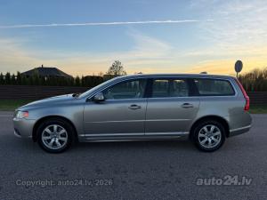 Beige Volvo V70 2011 in Tallinn, with an engine capacity of 2.00 L and mileage of 269 thousand km for 7690 €, photo 13 on AUTOMOTO.COM.LV
