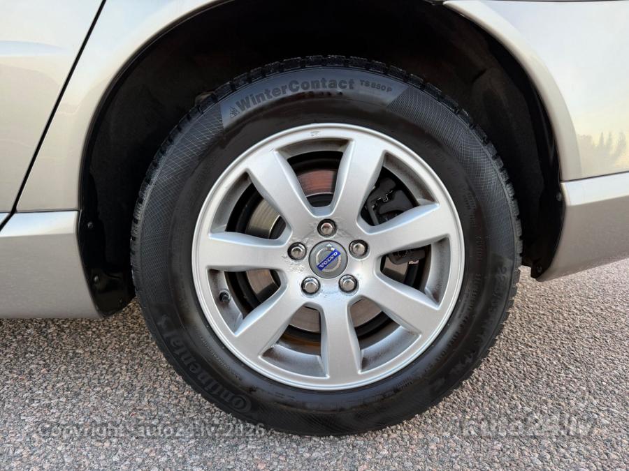 Beige Volvo V70 2011 in Tallinn, with an engine capacity of 2.00 L and mileage of 269 thousand km for 7690 €, photo 25 on AUTOMOTO.COM.LV