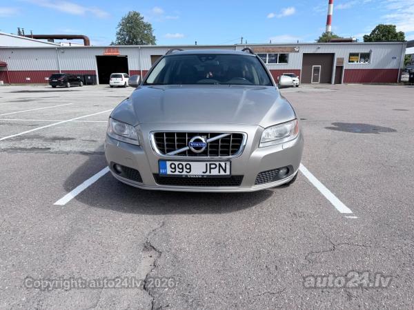 Beige Volvo V70 2013 in Tallinn, with an engine capacity of 1.60 L and mileage of 283 thousand km for 6900 €, photo 2 on AUTOMOTO.COM.LV