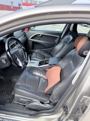 Beige Volvo V70 2013 in Tallinn, with an engine capacity of 1.60 L and mileage of 283 thousand km for 6900 €, photo 11 on AUTOMOTO.COM.LV