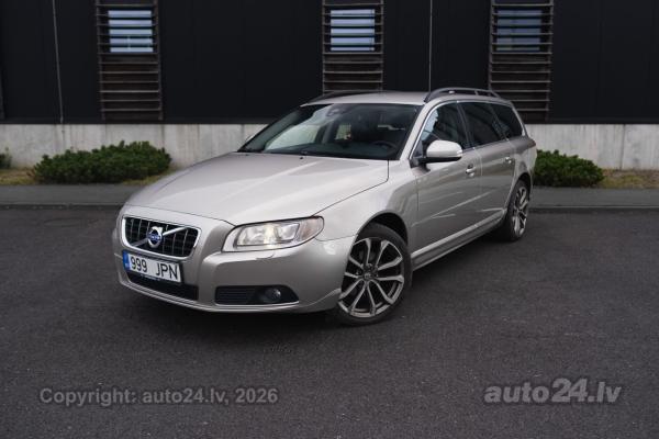 Beige Volvo V70 2013 in Tallinn, with an engine capacity of 1.60 L and mileage of 284 thousand km for 5990 €, photo 2 on AUTOMOTO.COM.LV