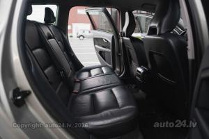 Smilšu krāsa Volvo V70 2013 Tallina, ar dzinēja tilpumu 1.60 L un nobraukumu 284 tūkst. km par 5990 €, foto 11 vietnē AUTOMOTO.COM.LV