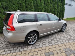 Smilšu krāsa Volvo V70 2015 Paide, ar dzinēja tilpumu 2.00 L un nobraukumu 288 tūkst. km par 7690 €, foto 8 vietnē AUTOMOTO.COM.LV