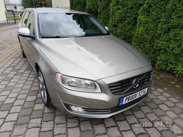 Beige Volvo V70 2015 in Paide, with an engine capacity of 2.00 L and mileage of 288 thousand km for 7690 €, photo 10 on AUTOMOTO.COM.LV