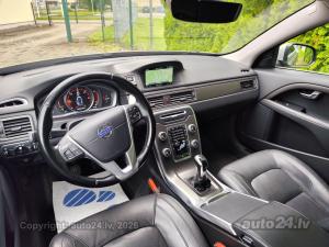 Smilšu krāsa Volvo V70 2015 Paide, ar dzinēja tilpumu 2.00 L un nobraukumu 288 tūkst. km par 7690 €, foto 16 vietnē AUTOMOTO.COM.LV