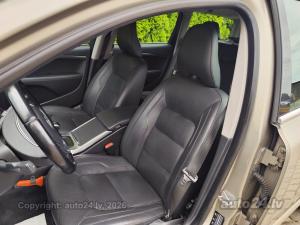 Smilšu krāsa Volvo V70 2015 Paide, ar dzinēja tilpumu 2.00 L un nobraukumu 288 tūkst. km par 7690 €, foto 19 vietnē AUTOMOTO.COM.LV