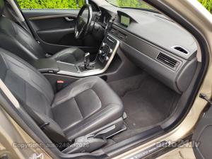 Smilšu krāsa Volvo V70 2015 Paide, ar dzinēja tilpumu 2.00 L un nobraukumu 288 tūkst. km par 7690 €, foto 21 vietnē AUTOMOTO.COM.LV