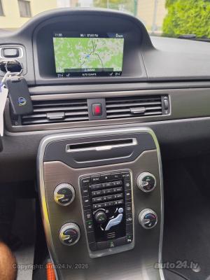 Smilšu krāsa Volvo V70 2015 Paide, ar dzinēja tilpumu 2.00 L un nobraukumu 288 tūkst. km par 7690 €, foto 29 vietnē AUTOMOTO.COM.LV