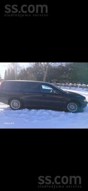 Black Volvo V70 2000 in Riga, with an engine capacity of 2.50 L and mileage of 0 thousand km for 1300 €, photo 4 on AUTOMOTO.COM.LV