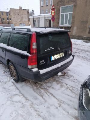 Melns Volvo V70 2000 Ventspils, ar dzinēja tilpumu 2.50 L un nobraukumu 425 tūkst. km par 350 €, foto 3 vietnē AUTOMOTO.COM.LV