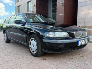 Melns Volvo V70 2001 Rīga, ar dzinēja tilpumu 2.40 L un nobraukumu 0 tūkst. km par 3200 €, foto  vietnē AUTOMOTO.COM.LV