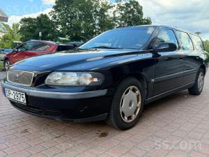 Melns Volvo V70 2001 Rīga, ar dzinēja tilpumu 2.40 L un nobraukumu 0 tūkst. km par 3200 €, foto 3 vietnē AUTOMOTO.COM.LV
