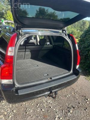Melns Volvo V70 2004 Tukums, ar dzinēja tilpumu 2.40 L un nobraukumu 405 tūkst. km par 2399 €, foto 7 vietnē AUTOMOTO.COM.LV