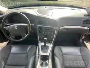 Melns Volvo V70 2004 Tukums, ar dzinēja tilpumu 2.40 L un nobraukumu 405 tūkst. km par 2399 €, foto 9 vietnē AUTOMOTO.COM.LV