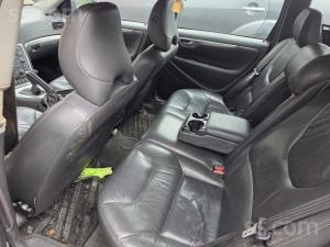 Черный Вольво В70 2006 в Огре, объемом двигателя 2.40 л и пробегом 400 тыс. км за 1250 €, фото 12 на AUTOMOTO.COM.LV