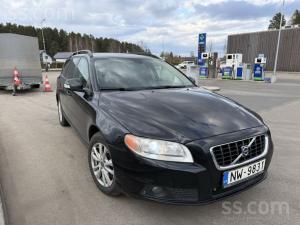Melns Volvo V70 2008 Talsi, ar dzinēja tilpumu 2.40 L un nobraukumu 379 tūkst. km par 2750 €, foto 4 vietnē AUTOMOTO.COM.LV