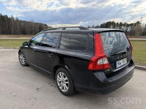 Melns Volvo V70 2008 Talsi, ar dzinēja tilpumu 2.40 L un nobraukumu 379 tūkst. km par 2750 €, foto 6 vietnē AUTOMOTO.COM.LV
