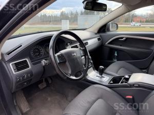 Melns Volvo V70 2008 Talsi, ar dzinēja tilpumu 2.40 L un nobraukumu 379 tūkst. km par 2750 €, foto 9 vietnē AUTOMOTO.COM.LV
