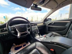 Black Volvo V70 2011 in Vilnius, with an engine capacity of 2.00 L and mileage of 240 thousand km for 5950 €, photo 11 on AUTOMOTO.COM.LV