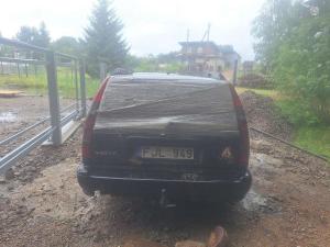 Black Volvo V70 1997 in Vilnius, with an engine capacity of 2.50 L and mileage of 580 thousand km for 550 €, photo 4 on AUTOMOTO.COM.LV